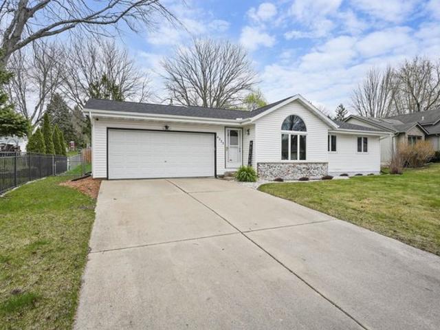 4225 Brown Ln, Madison, WI 53704