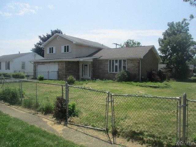 4225 E Frontier Dr, Buffalo, NY 14219