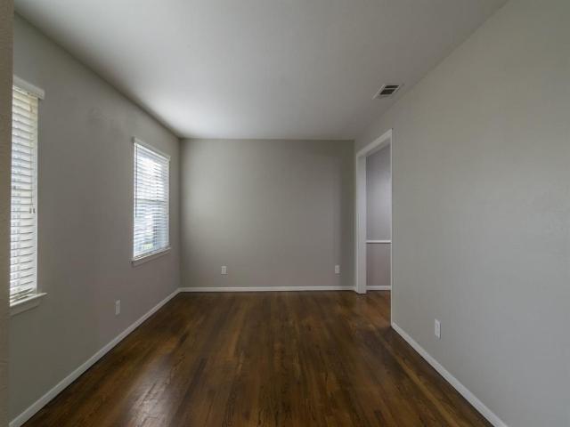 4225 Hillsdale Lane