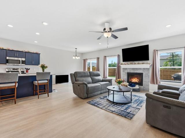 4225 Shadowood Lakes Trail