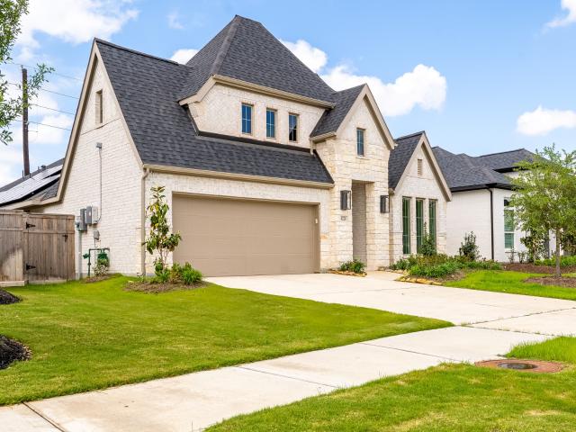4226 Maple Glen Drive