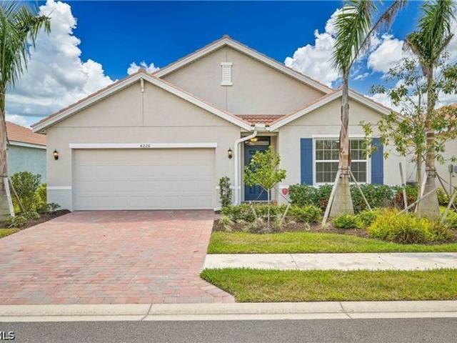 4226 Bloomfield St, Fort Myers, FL 33916