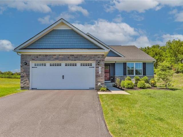 4227 Mimosa Ln, Whitehall, PA 18052