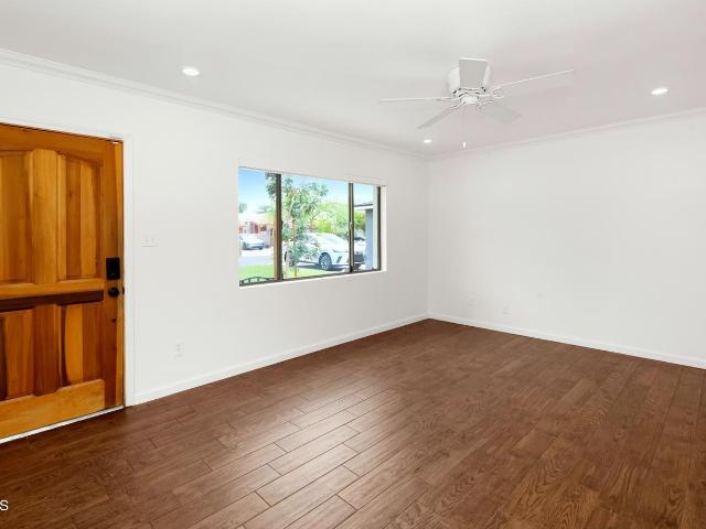4228 N 44TH Place