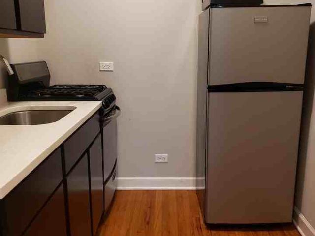 4228 N. Kenmore Avenue Studio Apartment for Rent at 4228 N Kenmore Ave, Chicago, IL 60613 Uptown