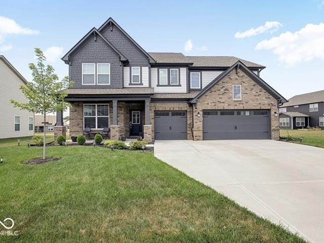 4228 Brocket Dr, Greenwood, IN 46143