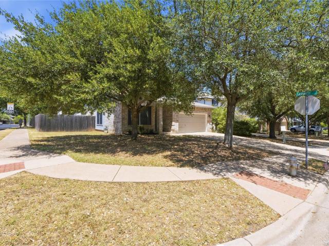4228 Columbine Dr