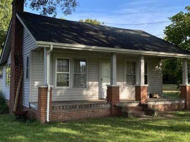 4228 Sullivan Gardens Dr, Kingsport, TN 37660