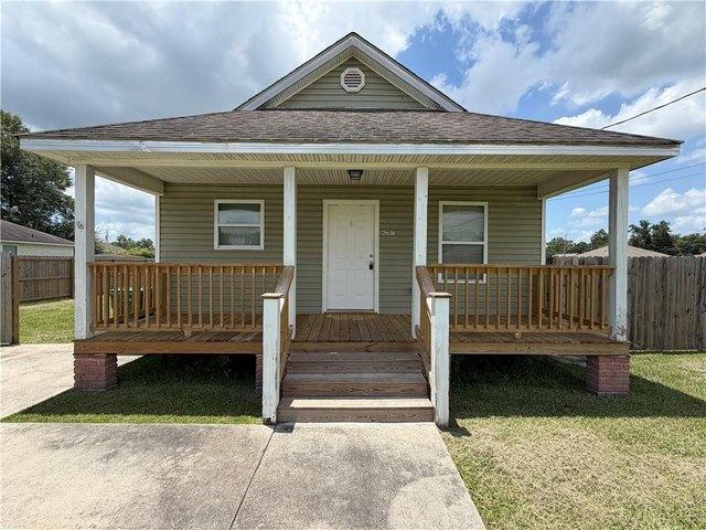 42297 Warren Dr, Ponchatoula, LA 70454