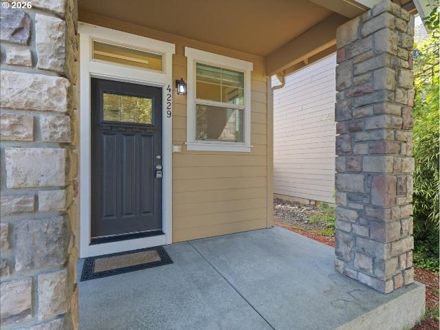 4229 nw grass valley ct