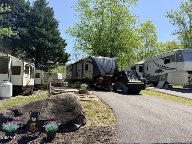 4229 E Parkway #54