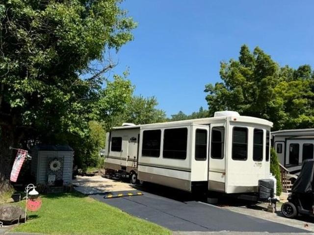4229 E Parkway # 165, Gatlinburg, TN 37738