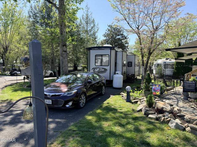 4229 E Parkway #223