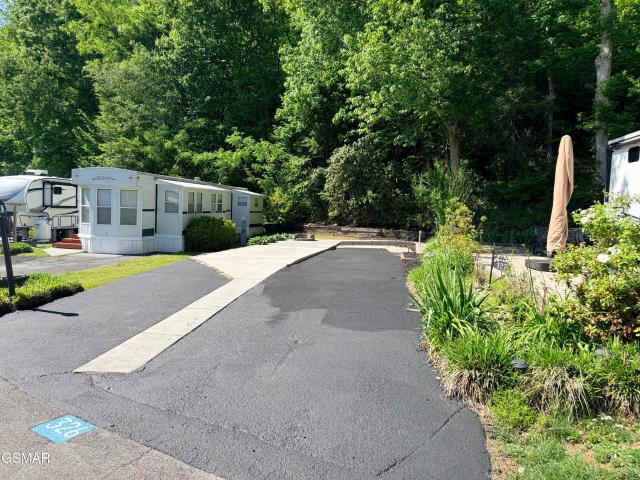 4229 E Parkway #326