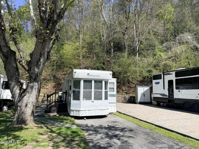 4229 E Parkway #385