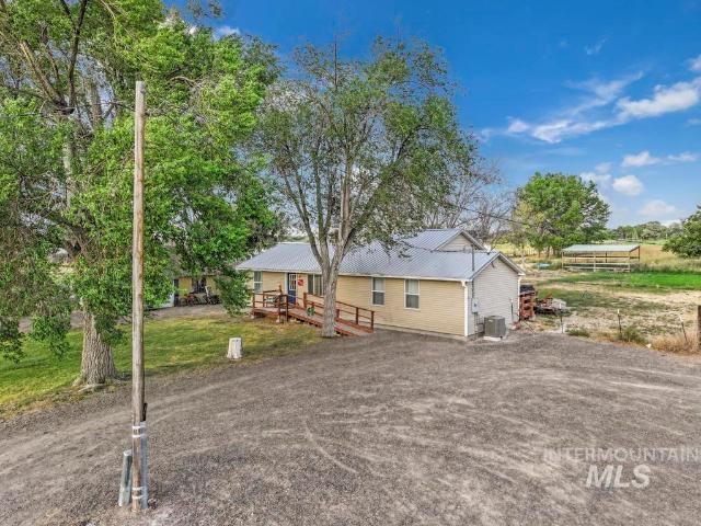 4220 North 1360 E