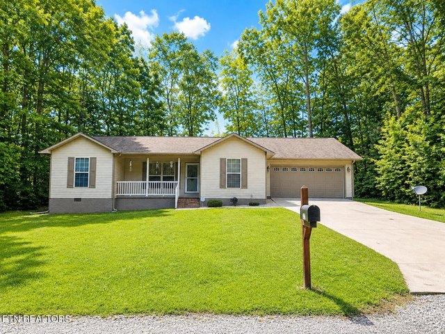 4220 Chica Rd, Crossville, TN 38572