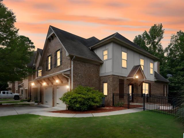 4220 Lochshire Lane