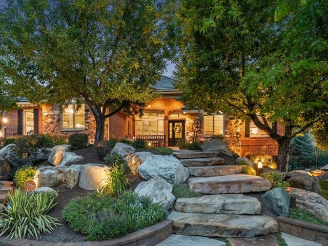 4220 Summerwood Dr, Bountiful, UT 84010