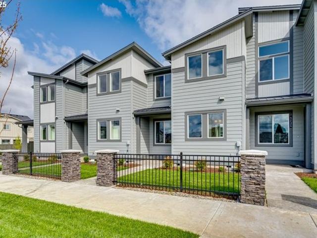 4220 SE Century Blvd, Hillsboro, OR 97123