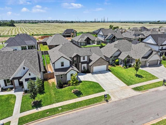 4220 Windstone Drive