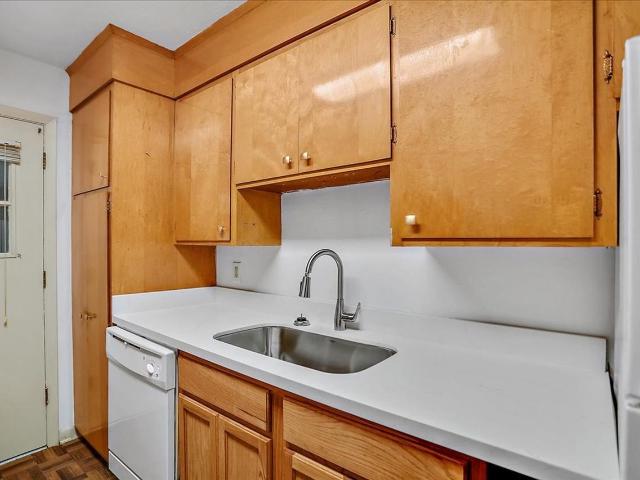 4221/4223 Hawthorne Court 2 Bedroom Apartment for Rent at 4221/4223 Hawthorne Court, Jackson, MS 39206