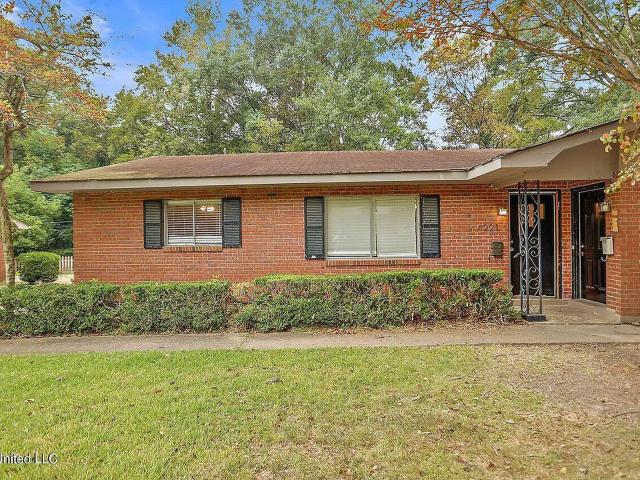 4221/4223 Hawthorne Court