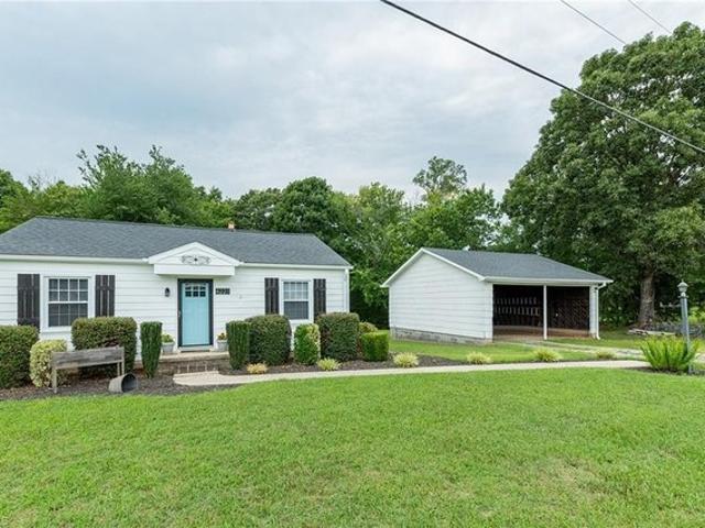 4221 NC Highway 135, Stoneville, NC 27048