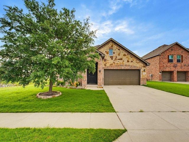 4221 Aldridge Ln, Fort Worth, TX 76036