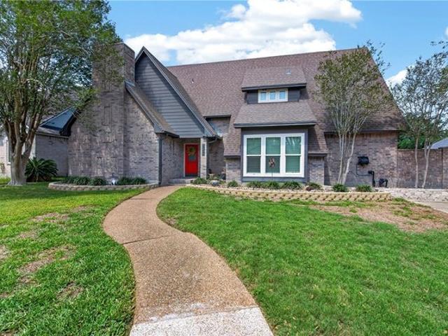 4221 Cowhouse Creek Ct, Corpus Christi, TX 78410