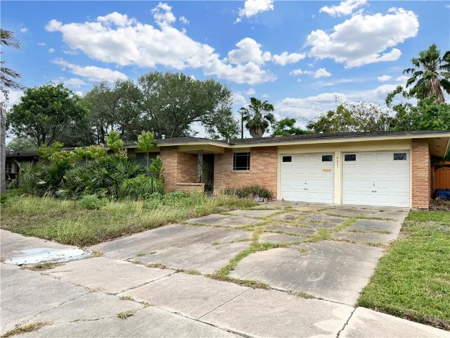 4221 Dolphin Place