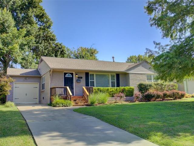 4221 E 25th Pl, Tulsa, OK 74114