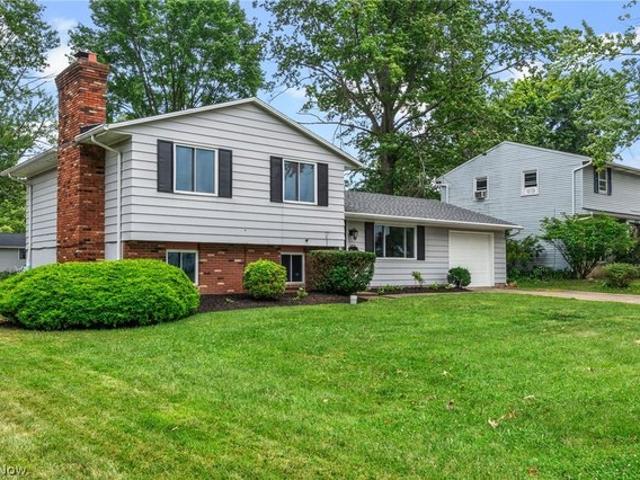 4221 Princess Anne Ct, Lorain, OH 44052