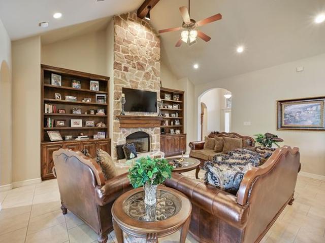 4221 Rocky Creek Trl, College Station, TX 77845
