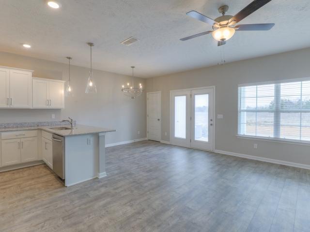 4221 Sarazen Ln