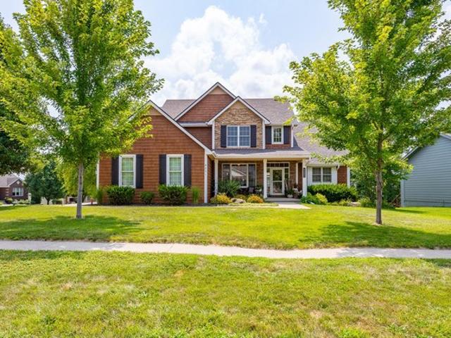 4221 th St, Urbandale, IA 50323