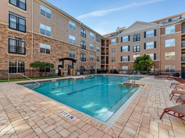 4221 W Spruce St #2120, Tampa, FL 33607