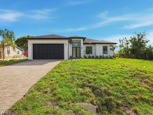 4221 22nd St SW, Lehigh Acres, FL 33976