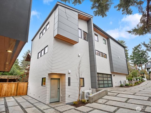 4222 Meridian Ave N, Unit B, Seattle, WA 98103 | Compass