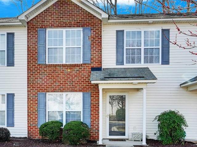 4222 Dudleys Grant Dr Apt E, Winterville, NC 28590