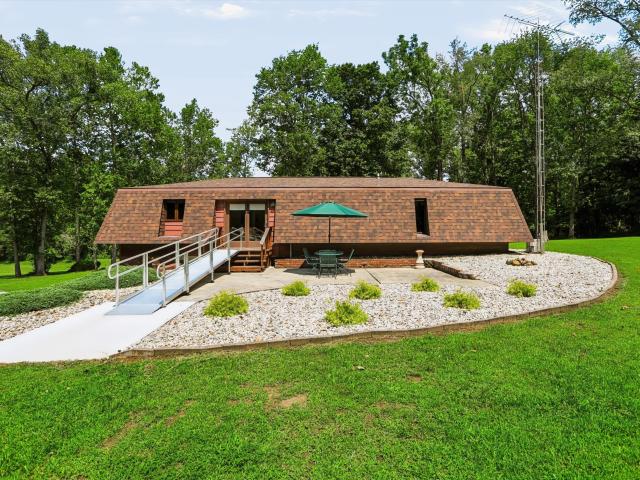 4222 E County Road 1000 S