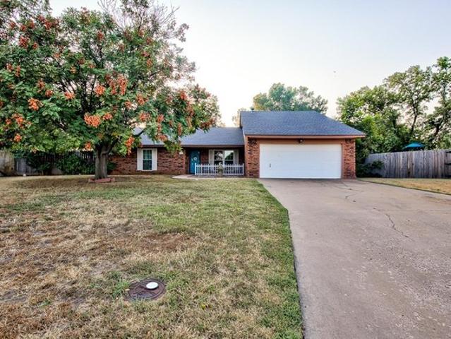 4222 Patrick Henry Pl, Enid, OK 73703