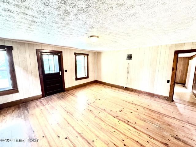 4223 Chaplin Rd