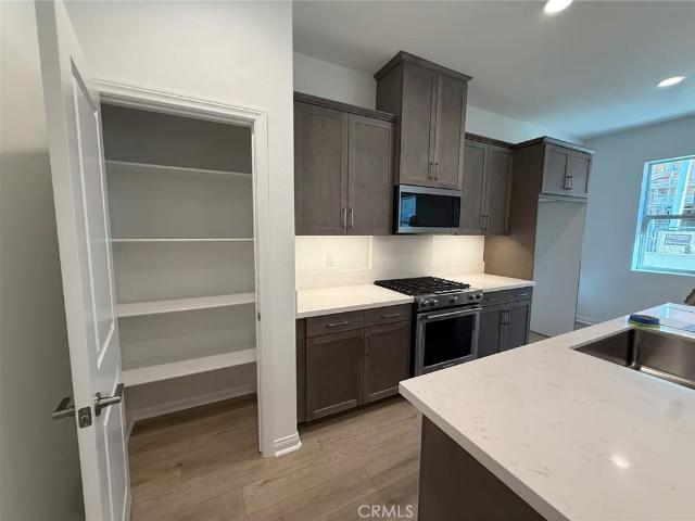4223 Honeybee Paseo