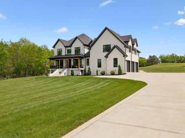 4223 Ironwood Dr