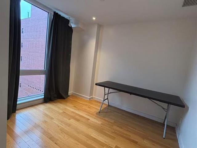 4223 Parsons Boulevard 5D