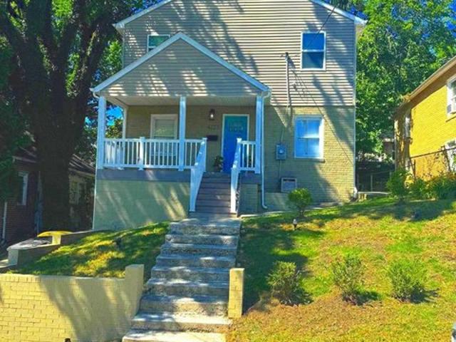 4223 Vine St, Capitol Heights, MD 20743