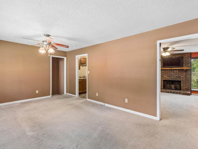 422 10Th Terrace
