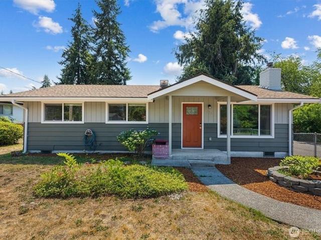 422 167th St S, Spanaway, WA 98387