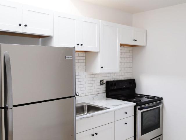 422 & 424 North Main 1 Bedroom Apartment for Rent at 424 N Main St, Oshkosh, WI 54901